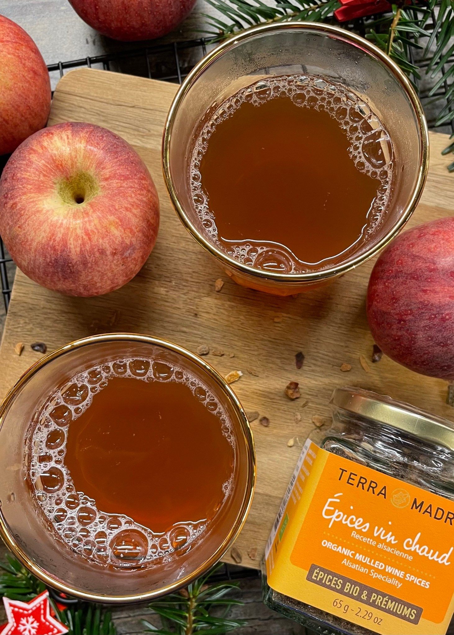 Jus de pomme chaud aux épices – Cuisine-moi un Fenouil